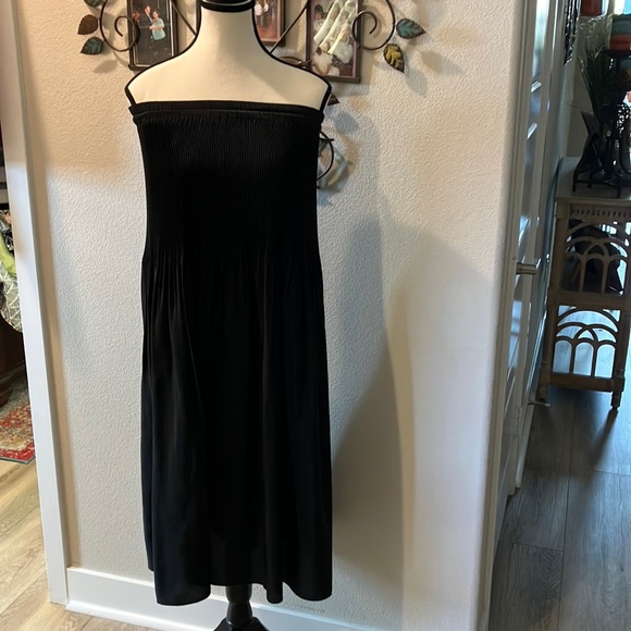 Express | Dresses | Express Strapless Dress Midi Euc Smocked On Top ...